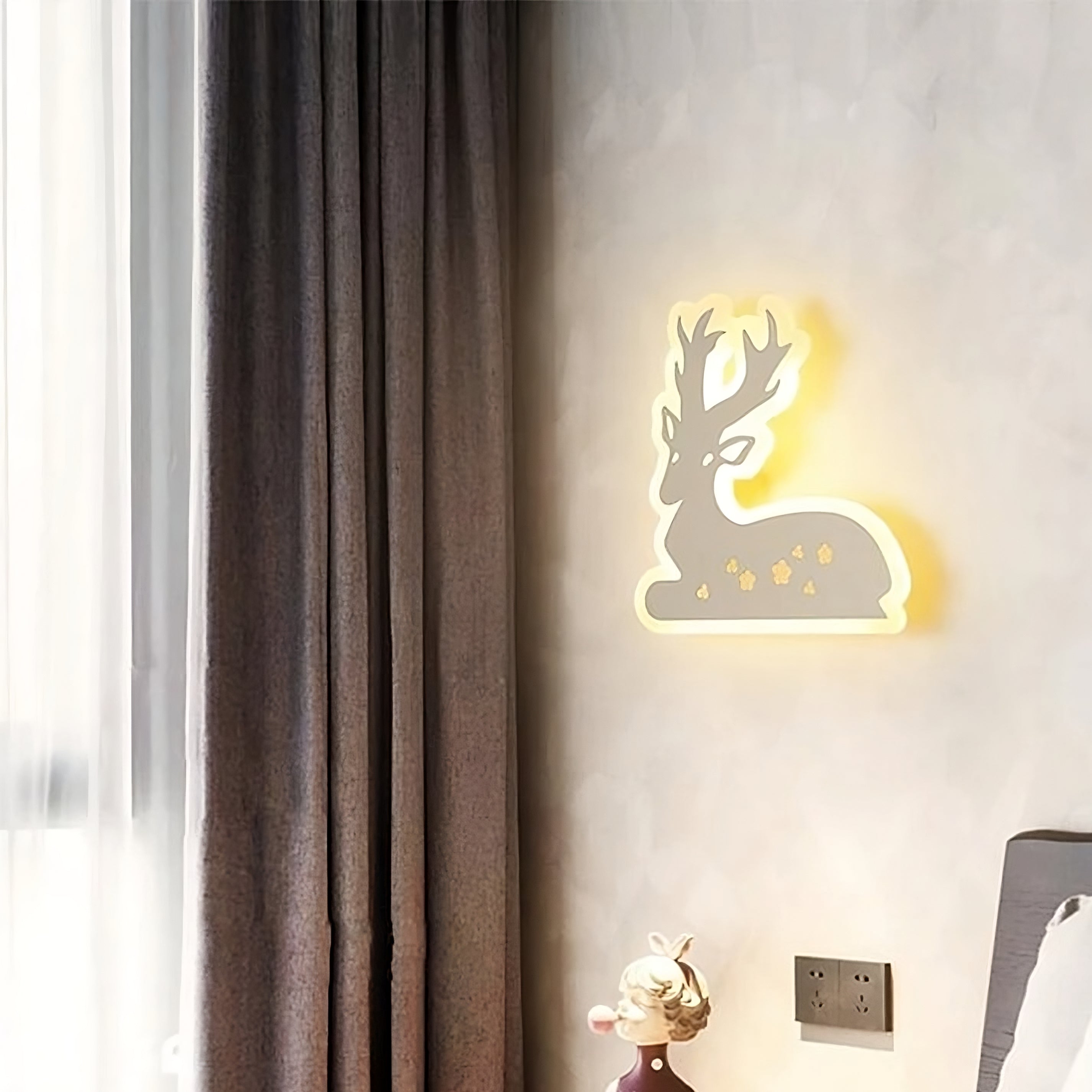 SERENITY INDUCING DEER WALL LAMP – GENESISCO